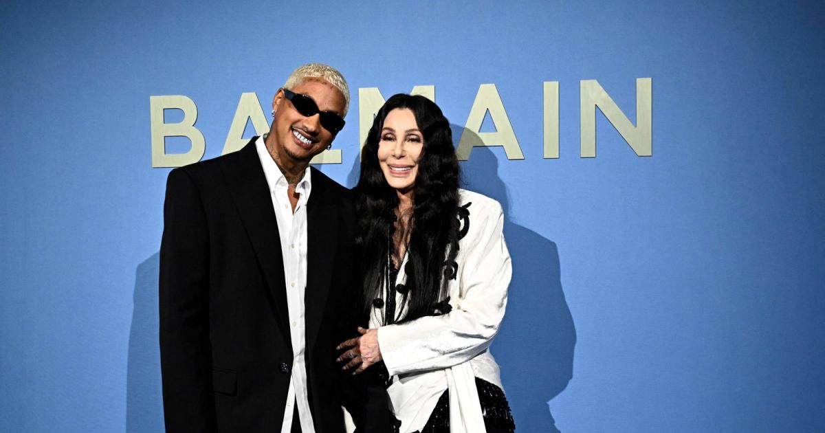 Cher lebt mit 40 Jahre jüngerem Freund "im Moment": Für die Liebe ist ...