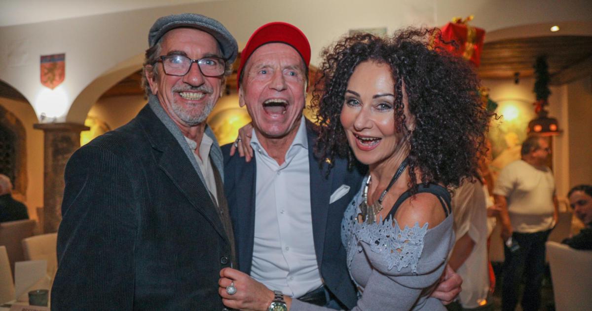 Bei Heribert Kasper sorgte falscher Louis-Vuitton-Schal für Blamage ...