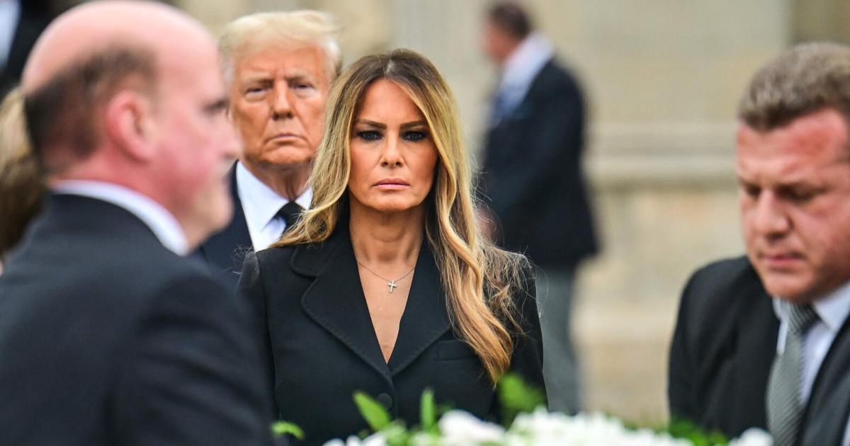 Melania Trump beerdigte ihre Mutter - Donald Trump war dabei | Kurier