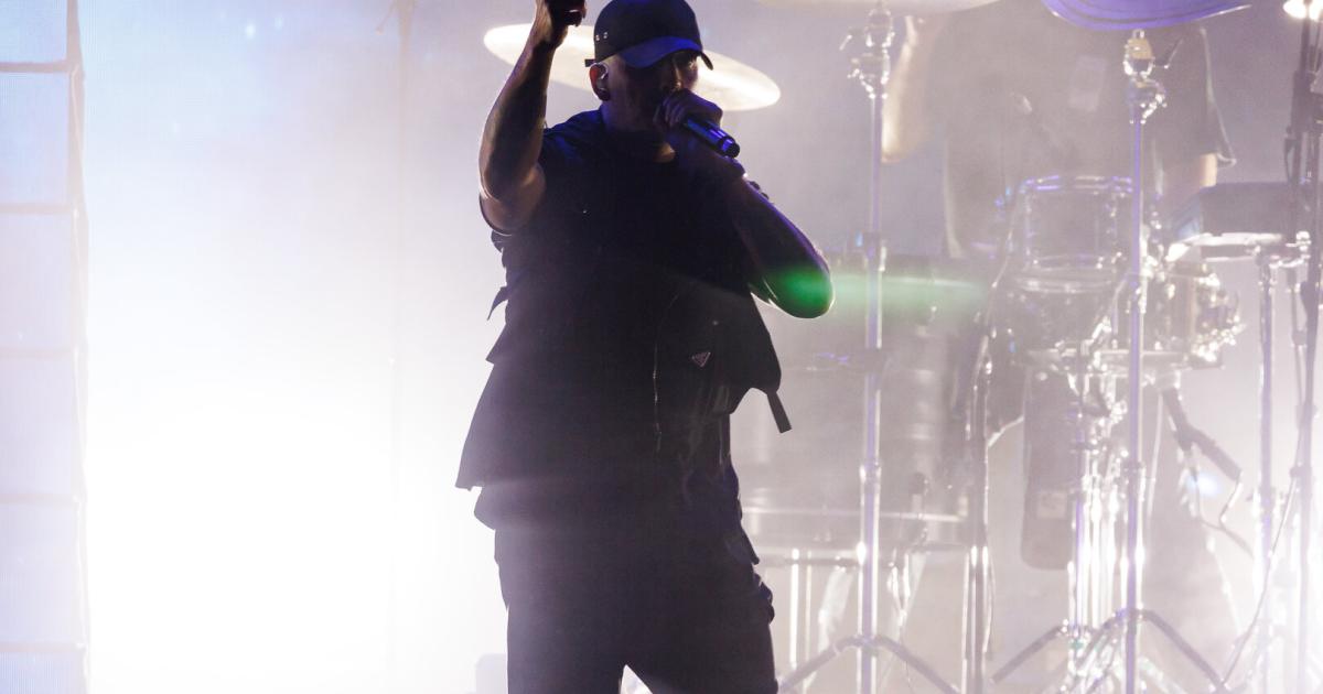 Wegen Hörsturz: Rapper Raf Camora muss seine Tour absagen | Kurier