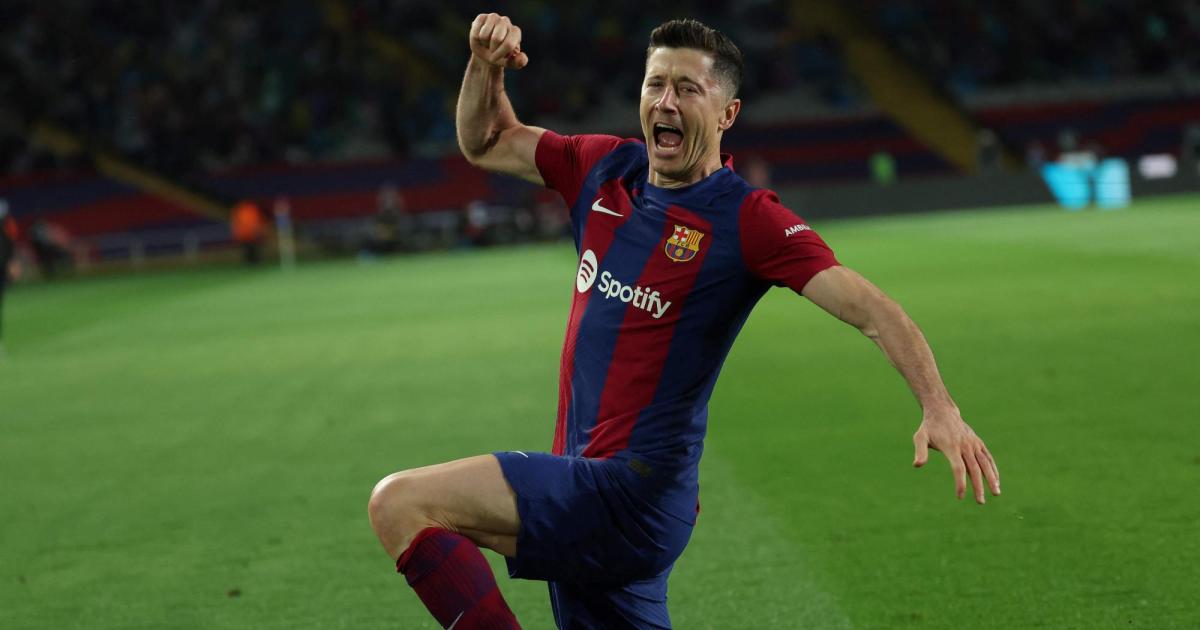 Stürmerstar Lewandowski schießt Barcelona mit Hattrick zum Sieg | Kurier