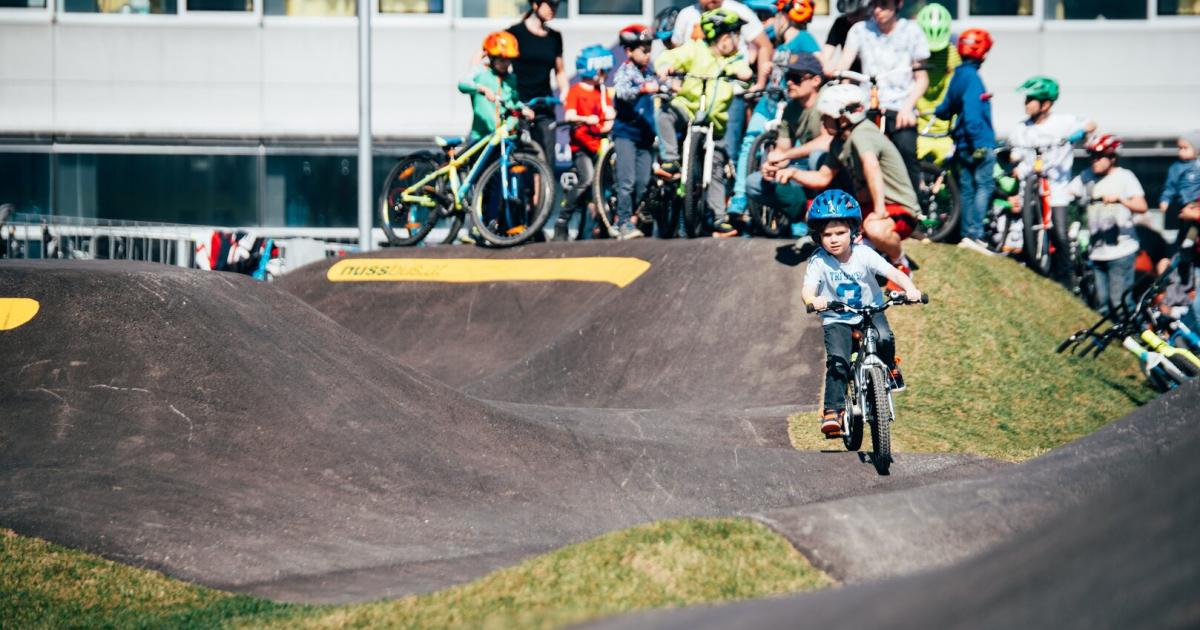 Handy oder Sport – der große Kampf gegen den Bildschirm