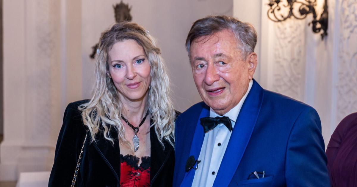 So reagiert Richard Lugners Umfeld auf die Kündigung von Witwe Simone ...