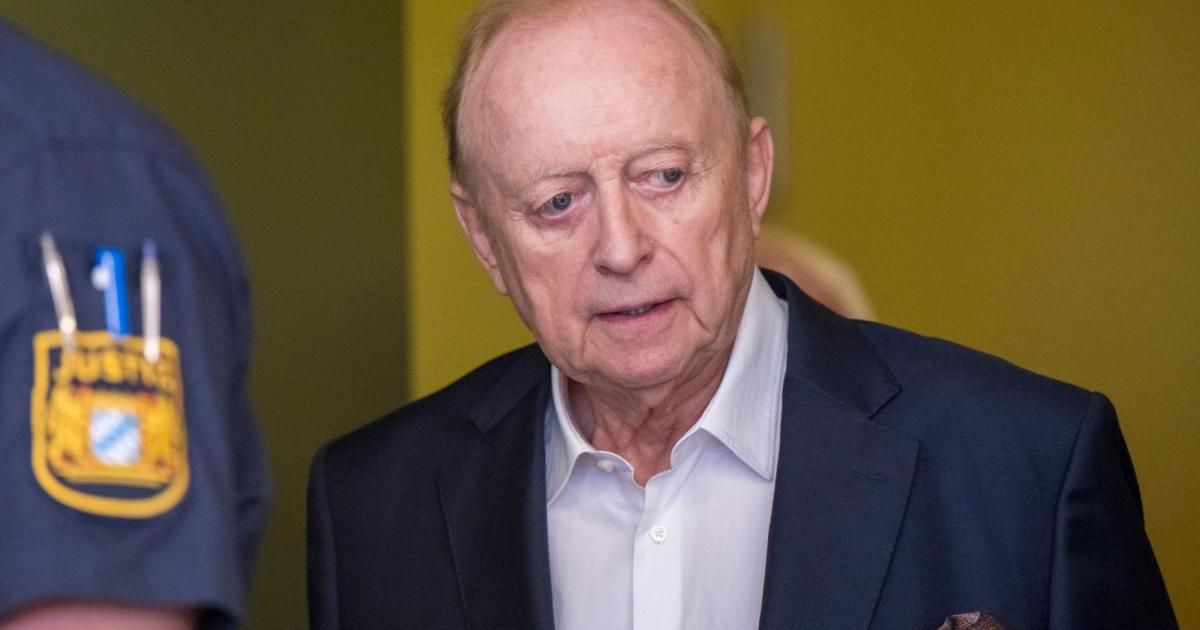Urteil: Über vier Jahre Haft für Star-Koch Alfons Schuhbeck | Kurier