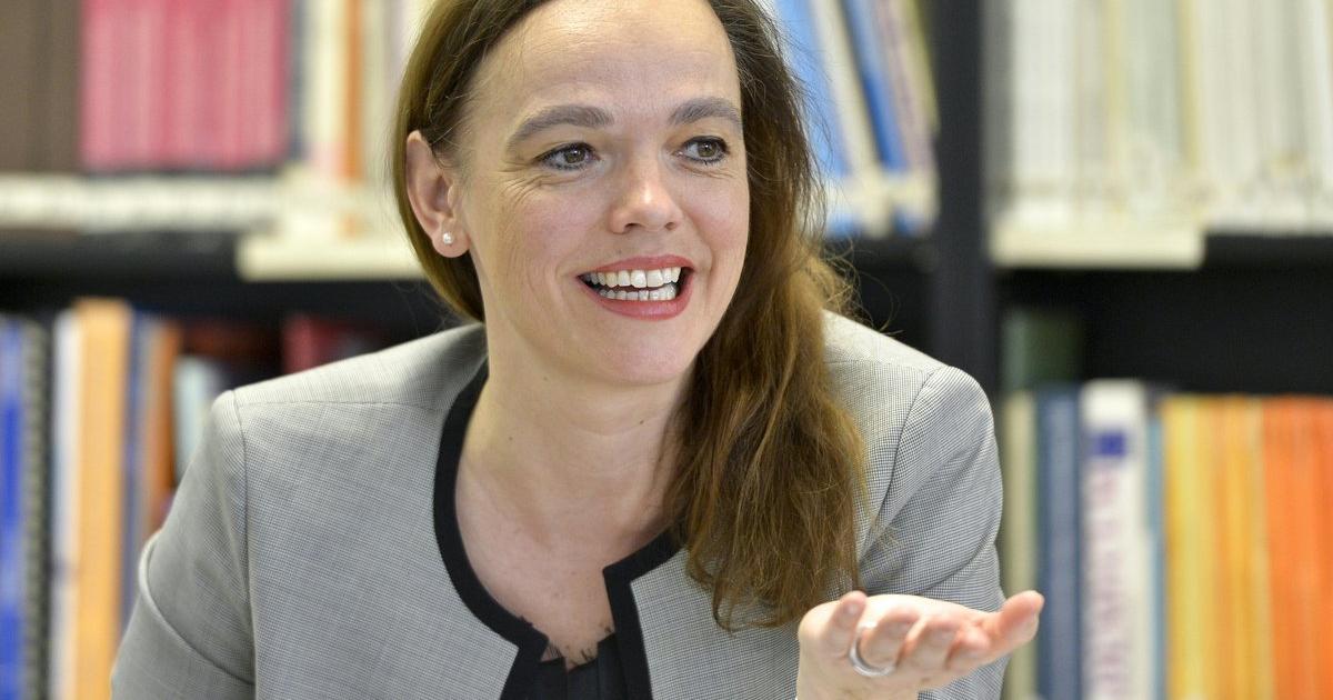 Lehrerbestellung: Bundes-ÖVP unterstützt SP-Ministerin Hammerschmid ...